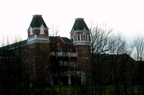 Visit The 11 Most Haunted Places In Ohio That Are Super Creepy