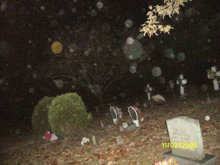 16 Disturbing Cemeteries In Kentucky That Will Give You Goosebumps