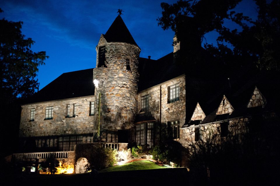 Sightseers Will Love These 4 Scenic Castles In Arkansas