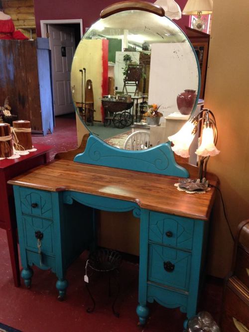 9 Best Antique Stores In Alabama Where You'll Find Hidden Treasures