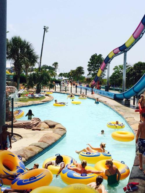 8 Awesome Water Parks In Alabama
