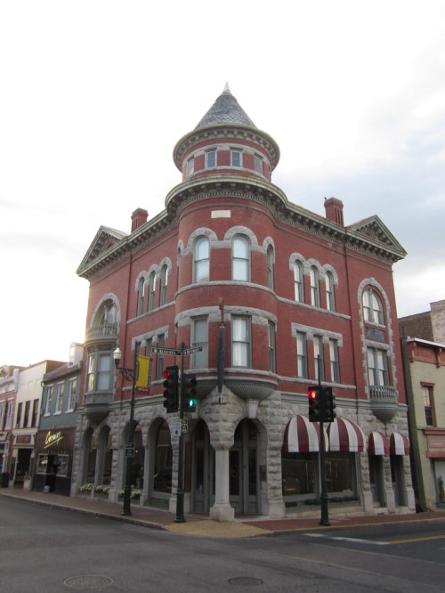 Here Are 10 Of The Best Small Towns In Virginia Filled With Charm