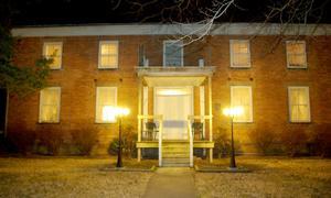 12 Creepy Haunted Houses in Missouri