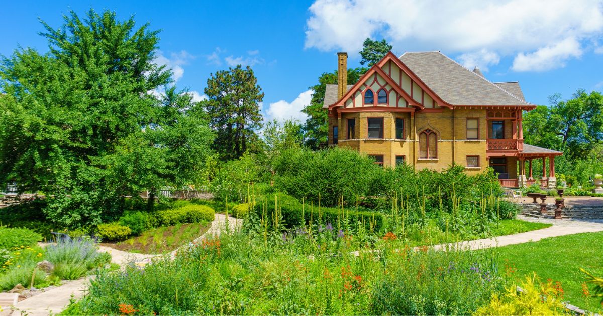Beautiful Gardens In Wisconsin: The 8 Most Beautiful To Visit