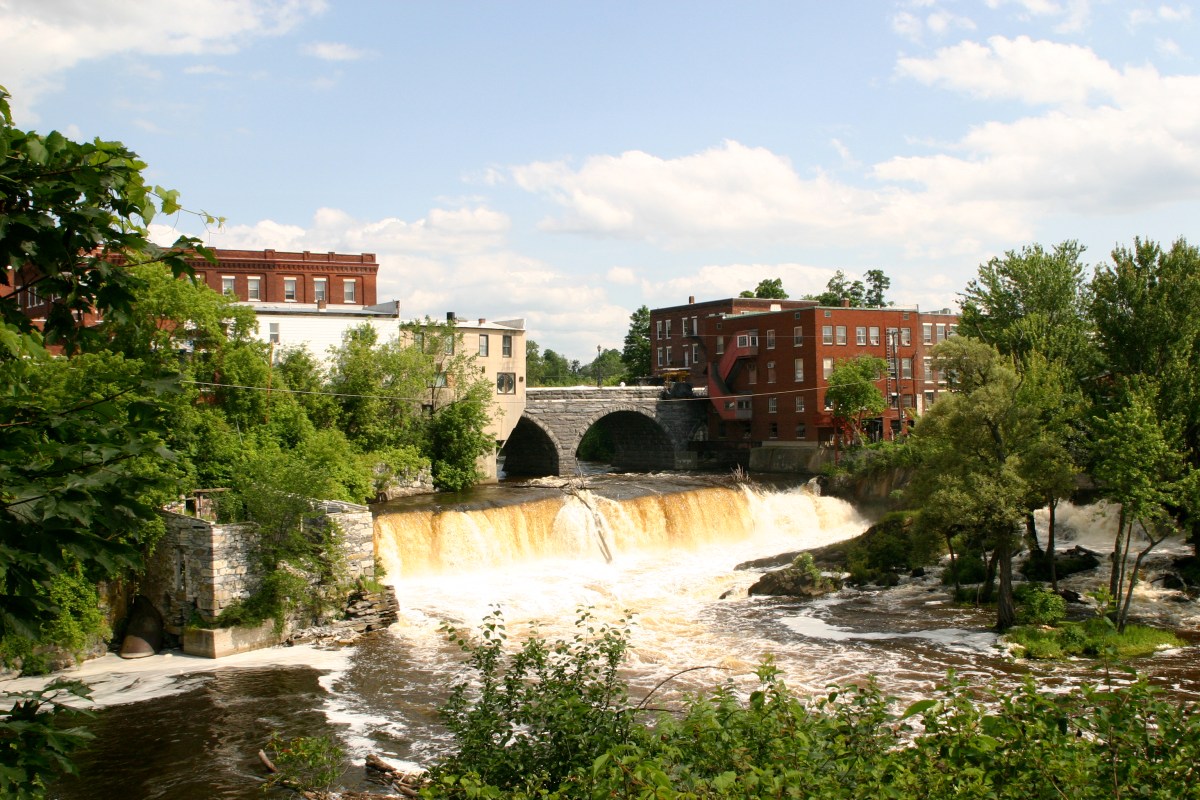Here Are The 10 Most Peaceful Places to Live in Vermont