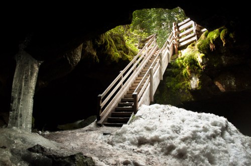 These Ice Caves In WA Are A Stunning Natural Wonder