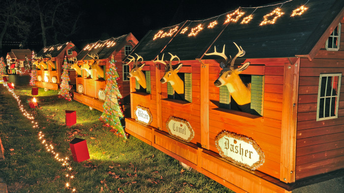 Here Are Some Of The Best Christmas Towns In Iowa