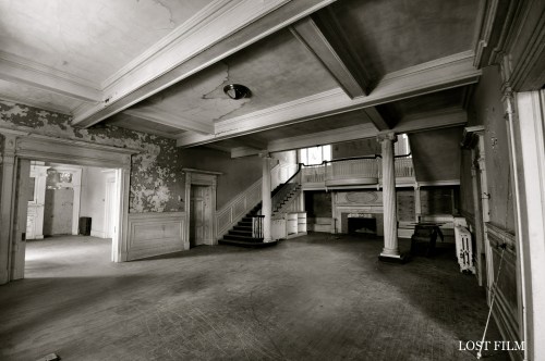 The Formerly Abandoned Selma Mansion In Virginia Is Amazing