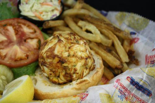 Sample The Best Crab Cakes In Maryland At These Restaurants