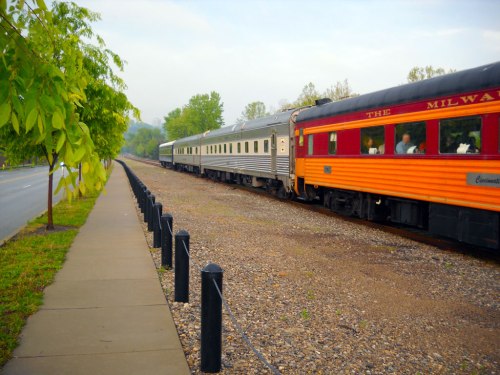 Scenic Adventures: 8 Train Rides In Ohio