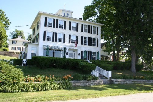 Scenic Dining: 12 Best Waterfront Restaurants In CT