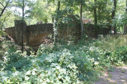 Travertine Creek Is One of the Best Hot Springs in Oklahoma