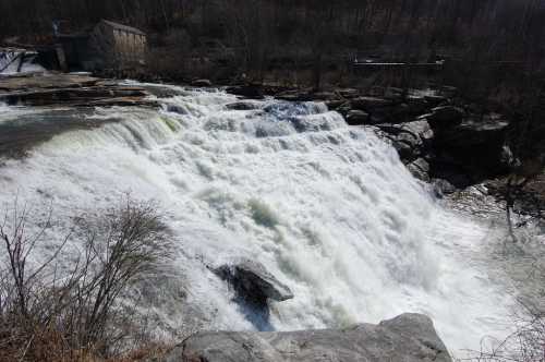 13 Best Waterfalls In Connecticut