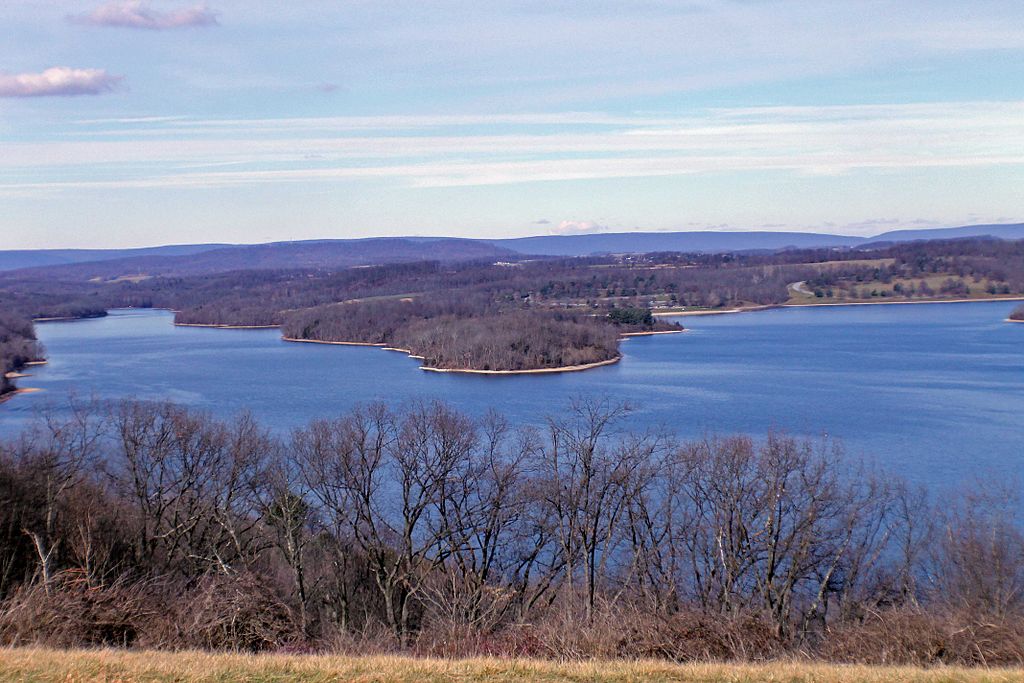 10 Beautiful Lakes In Pennsylvania Perfect For Summer