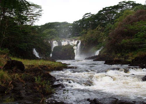 The Beautiful But Deadly Boiling Pots in Hawaii