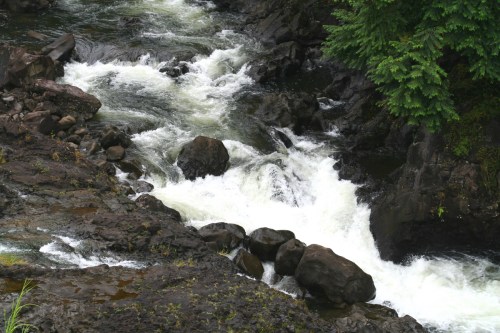 The Beautiful But Deadly Boiling Pots in Hawaii