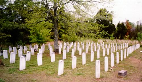 11 Mississippi Cemeteries That Are Both Eerie And Beautiful