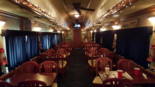 Best Train-Themed Restaurant In Florida: Bob's Train