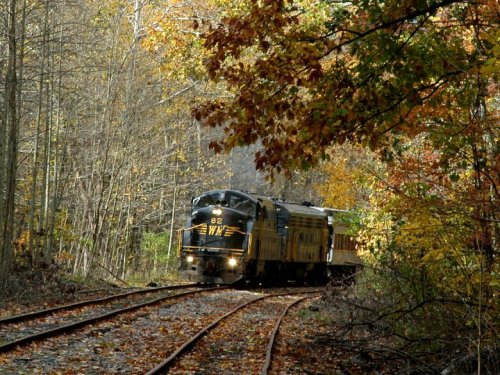 Take This Incredible West Virginia Train Ride To See Waterfalls