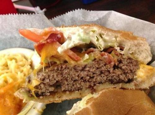 10 Restaurant: Best Burgers In Mississippi