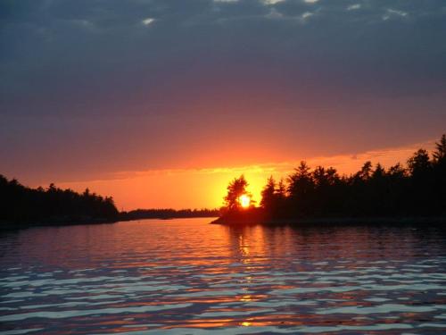 8 Minnesota Canada Border Towns You're Sure To Adore