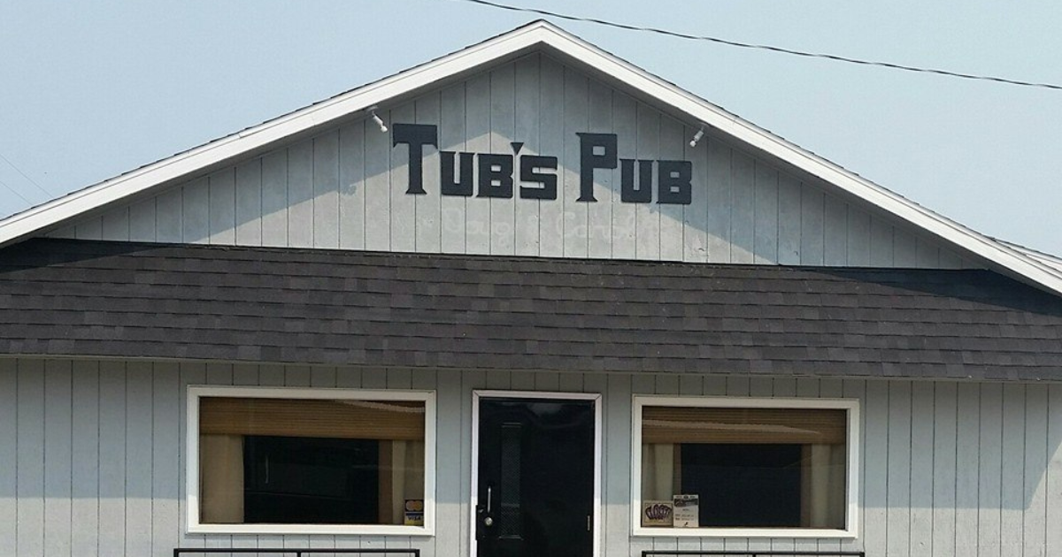 18 Burger Places In Nebraska You Have To Eat At Before You Die