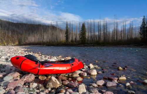 10 Perfect Spots For Tubing In Montana To Try This Season