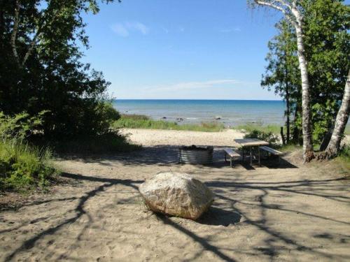 Top 10 Beach Camping Spots in Michigan for Nature Lovers