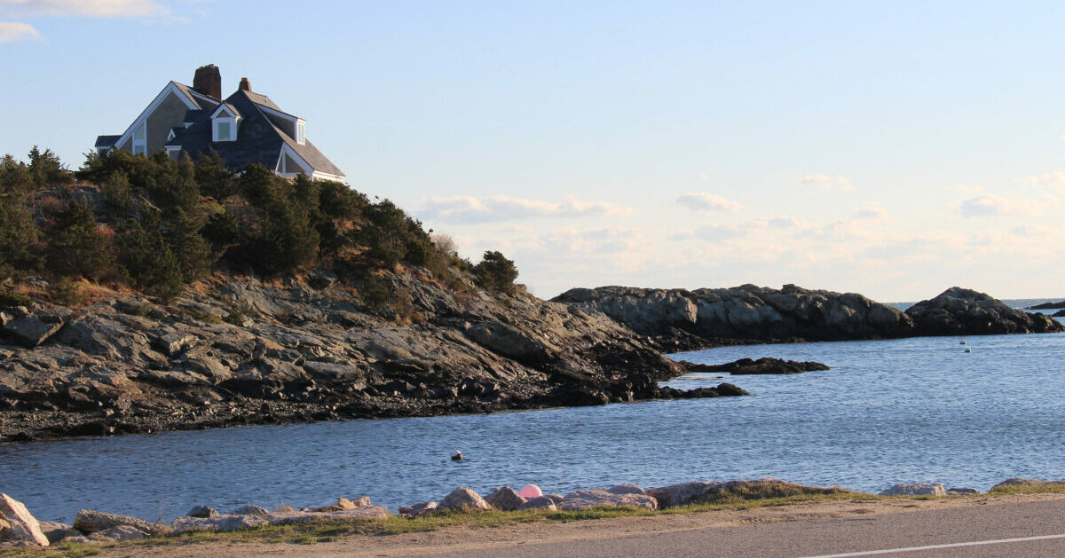 Explore Rhode Island's Scenic Ten Mile Drive