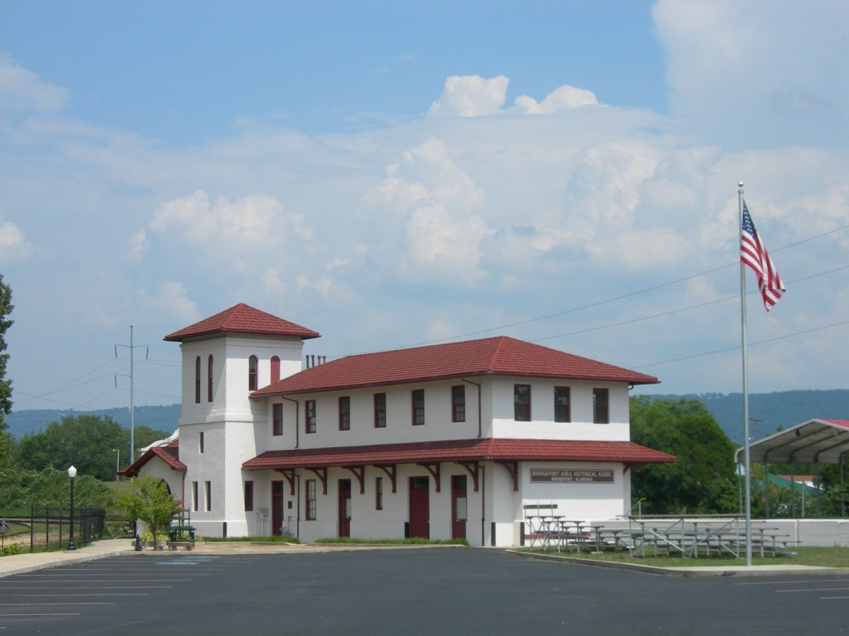 10 Best Small Towns In Alabama