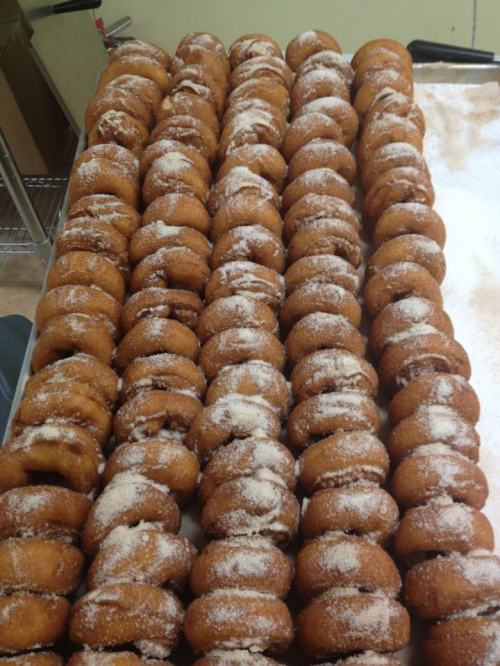 Here Are The Best New Hampshire Apple Cider Donuts