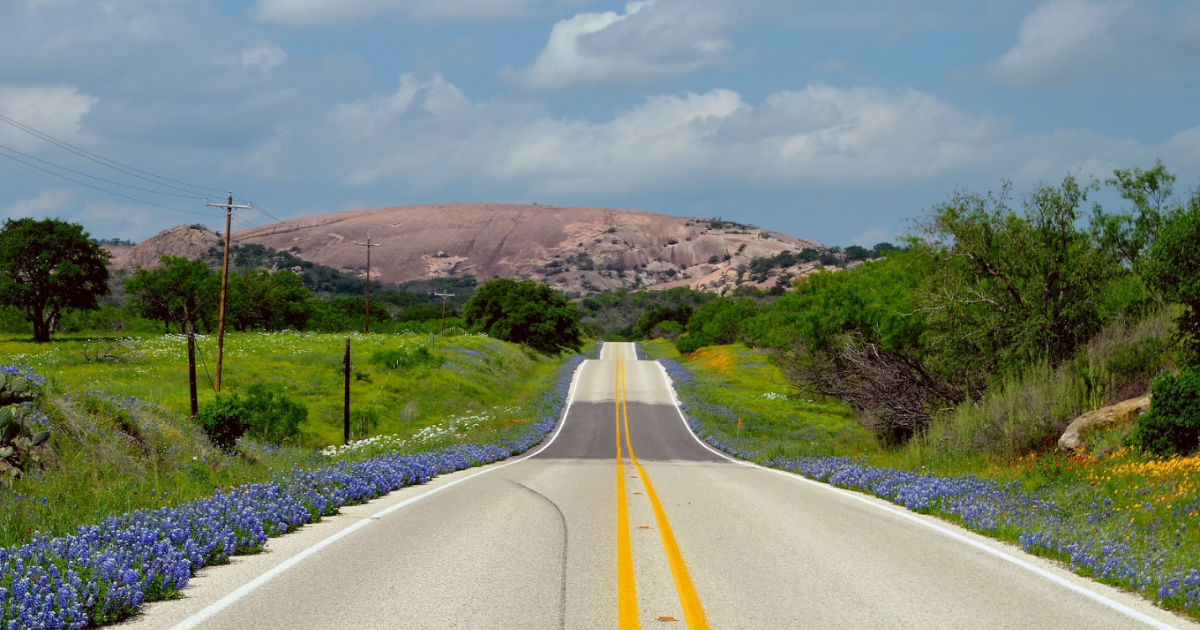 Take These 5 Country Roads Near Austin For A Gorgeous Scenic Drive