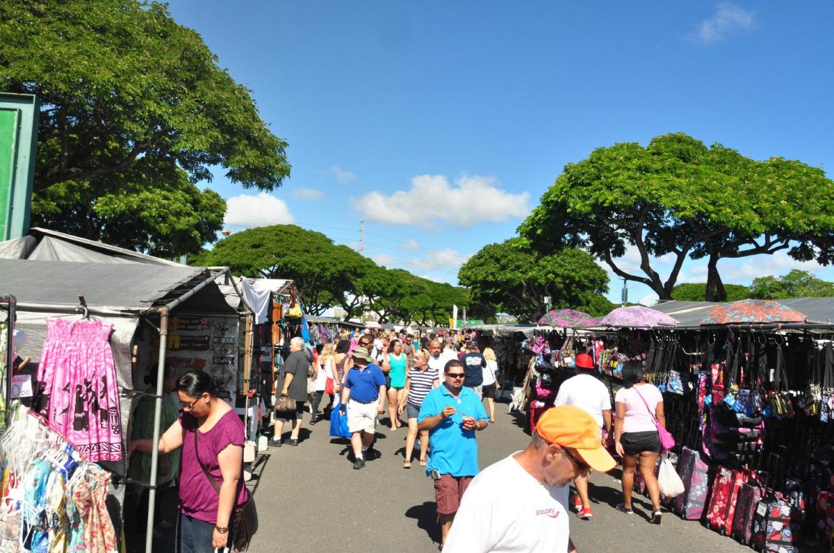 Best Flea Market In Hawaii: The Aloha Stadium Swamp Meet