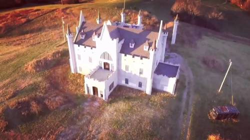 This Hidden Castle In Gallatin, Tennessee Is Gorgeous