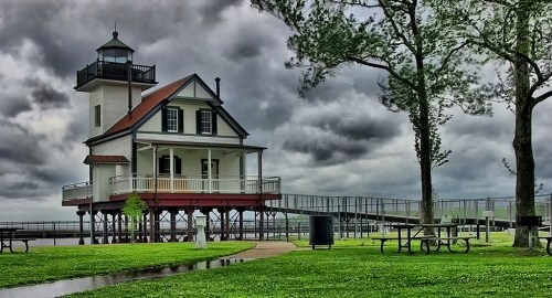 This Lighthouse Road Trip in North Carolina Is a Must-Do