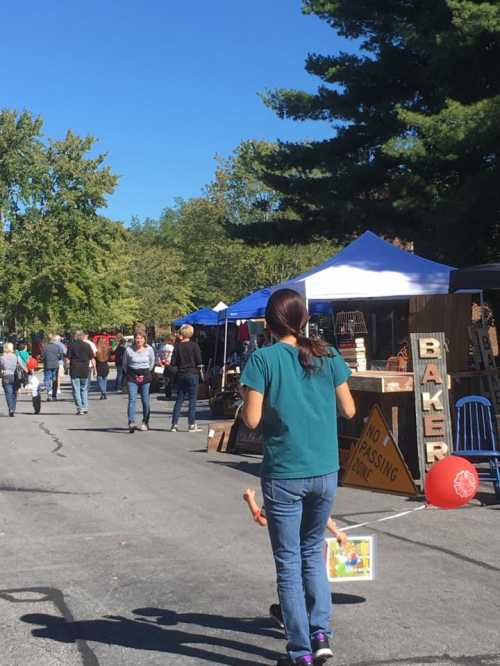 Here Are 5 Of The Best Flea Markets In Delaware To Treasure Hunt