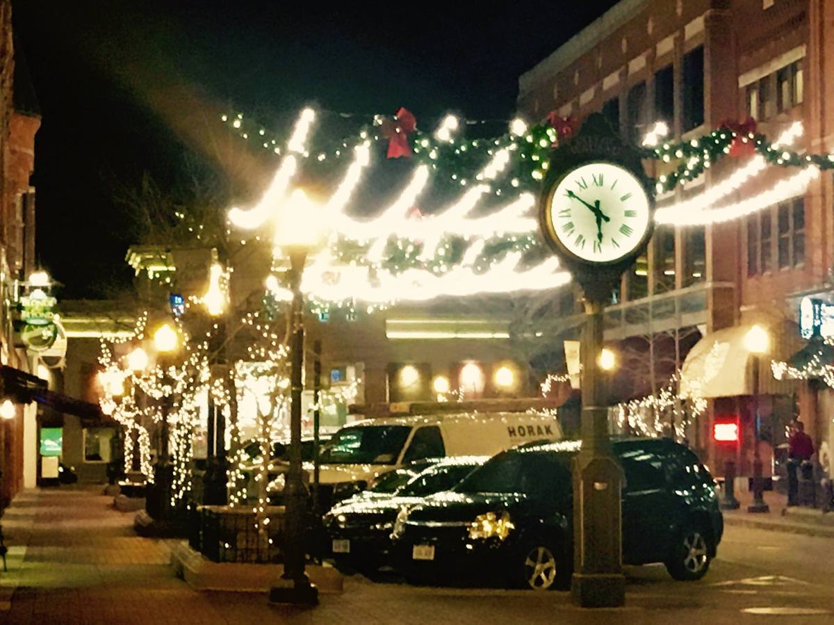 Here's Where You'll Find The Best Christmas Lights In Wisconsin