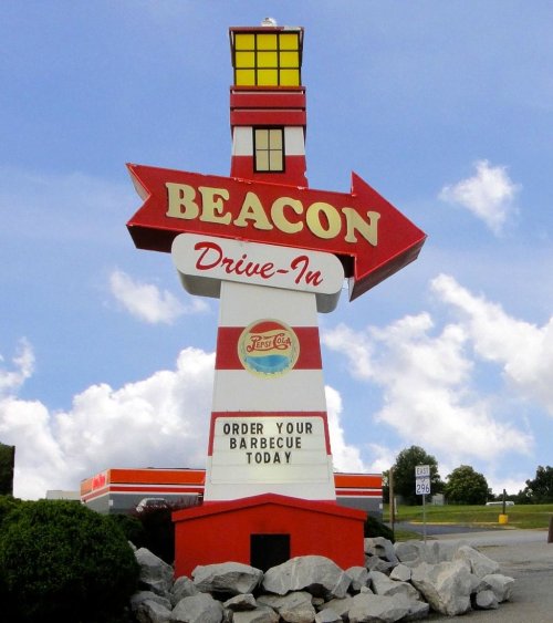 13 Of The Best South Carolina Diners, Drive Ins, and Dive Restaurants