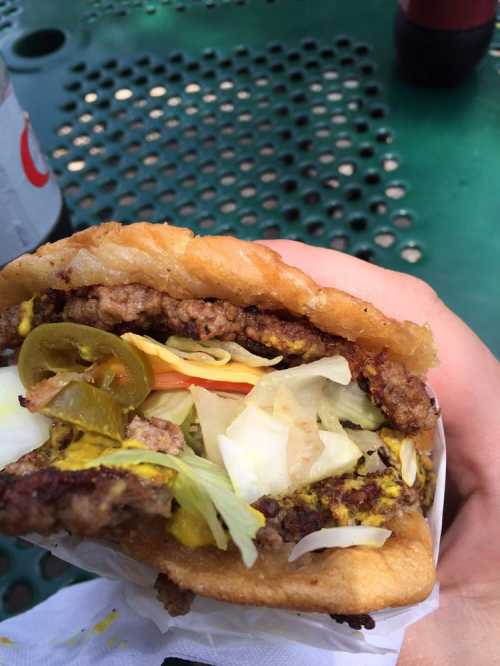 The 13 Absolute Best Restaurants To Get A Burger In Texas