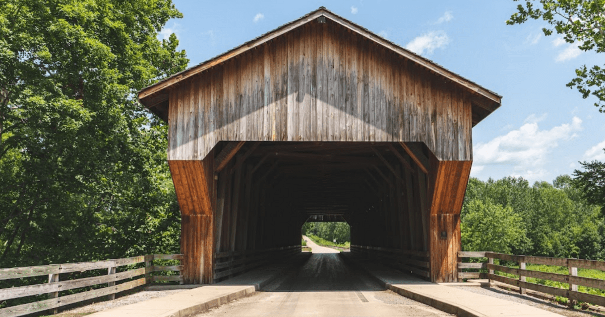 7 Beautiful and Historic Covered Bridges In Illinois