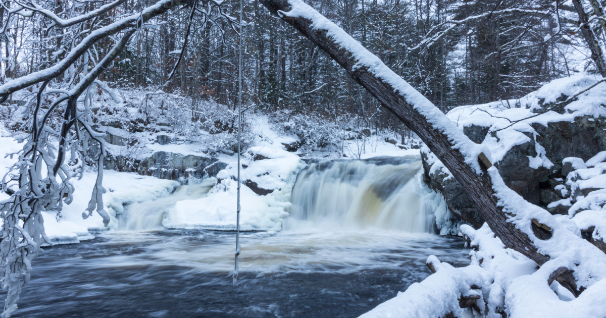 11 Must-Visit Frozen Waterfalls In New Hampshire