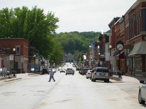 11 Small Towns In Rural Iowa That Are Downright Delightful