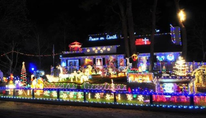6 Enchanting Christmas Light Displays In North Carolina That Are So ...