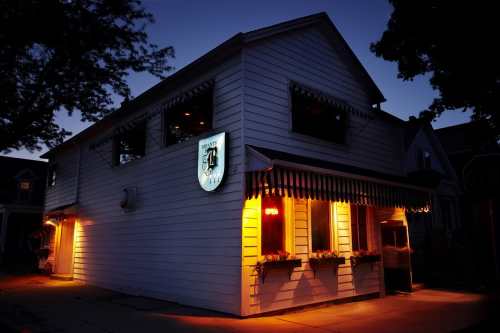 The Iconic Milwaukee Restaurants That Belong On Your Bucket List