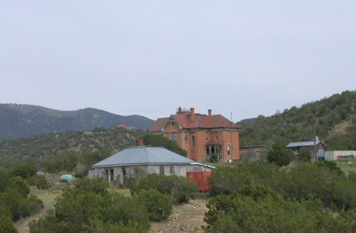 These 12 Well Preserved Ghost Towns In NM Are Frozen In Time