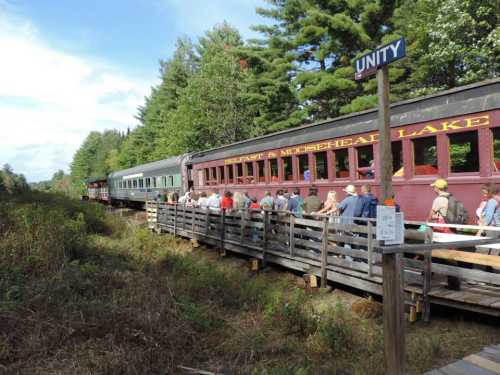 Train Rides In Maine: Day Trips That The Whole Family Will Love