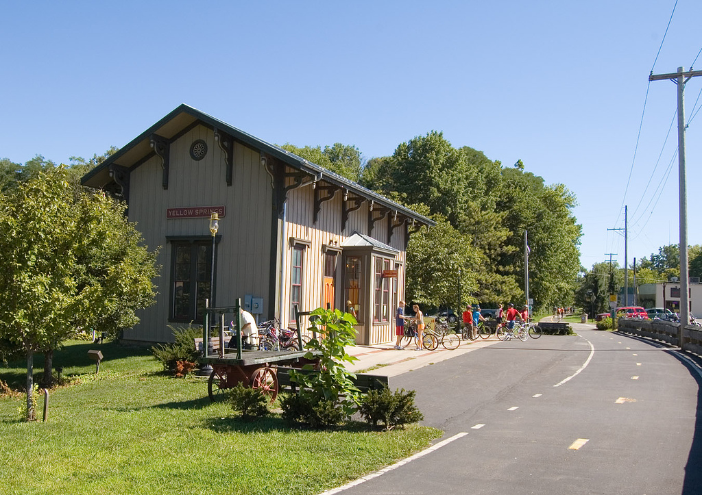 A Unique Small Town In Ohio, Yellow Springs Was Named One Of The ...