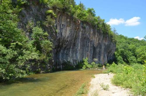 Echo Bluff State Park Is An Incredible State Park In Missouri