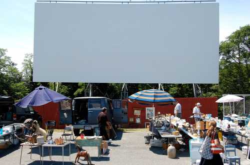 The 13 Best Flea Markets In Massachusetts