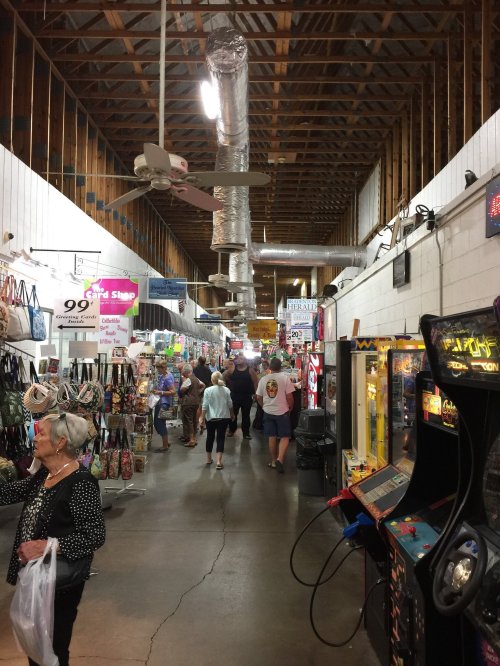 10 Of The Best Flea Markets In Florida For Bargain Hunting